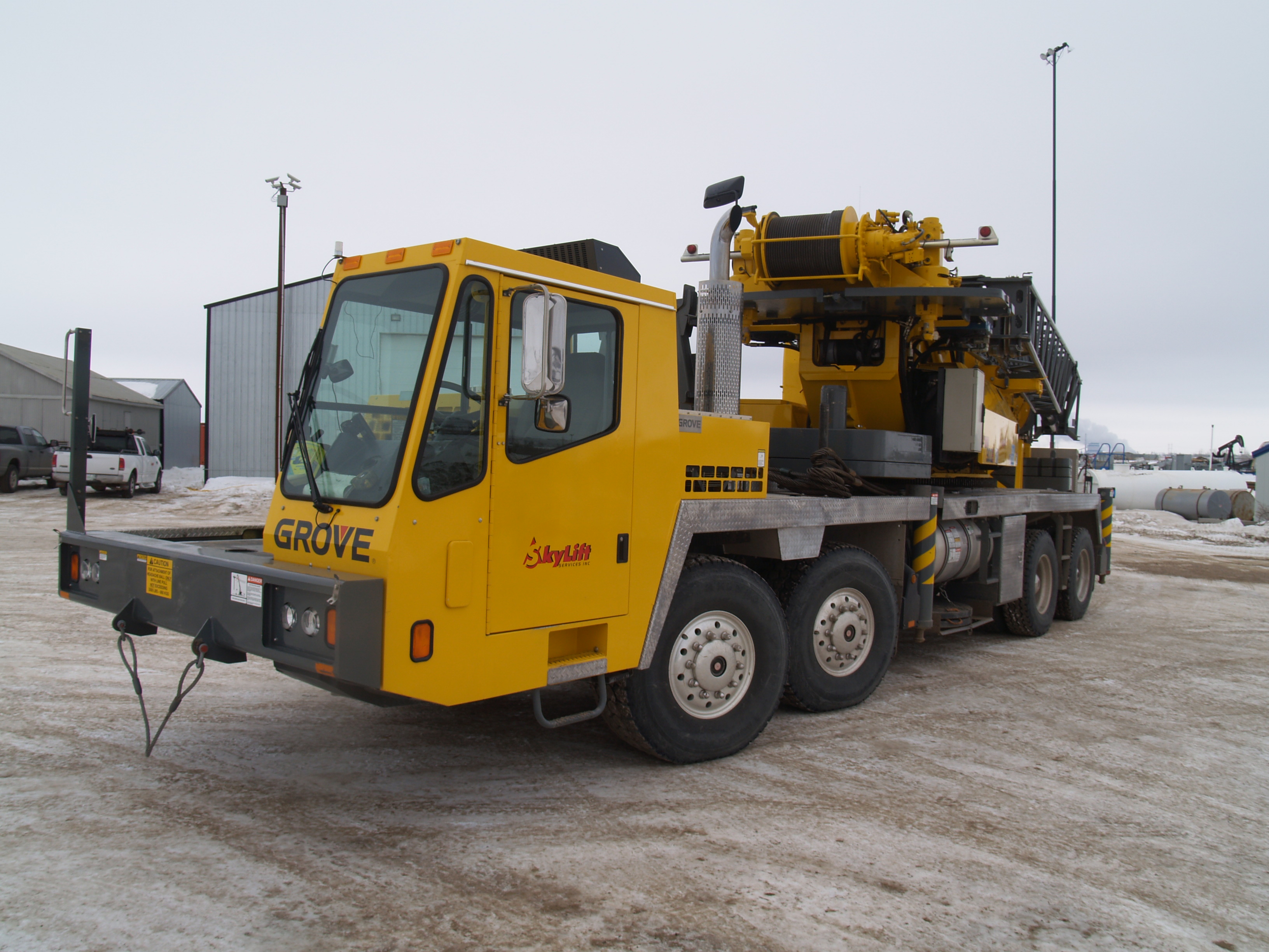 Grove TMS 900E | Skylift Services Inc.